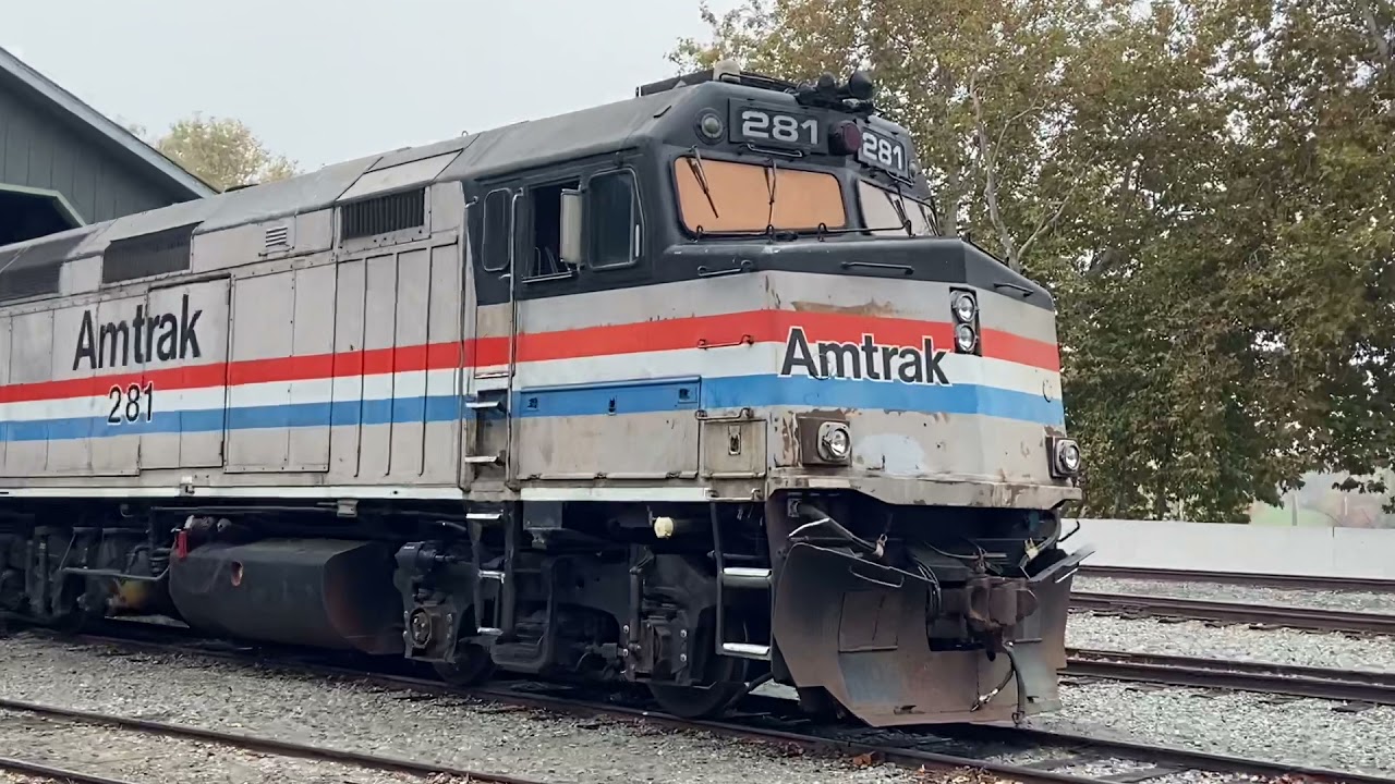 Amtrak F40PH #281 Idling - YouTube