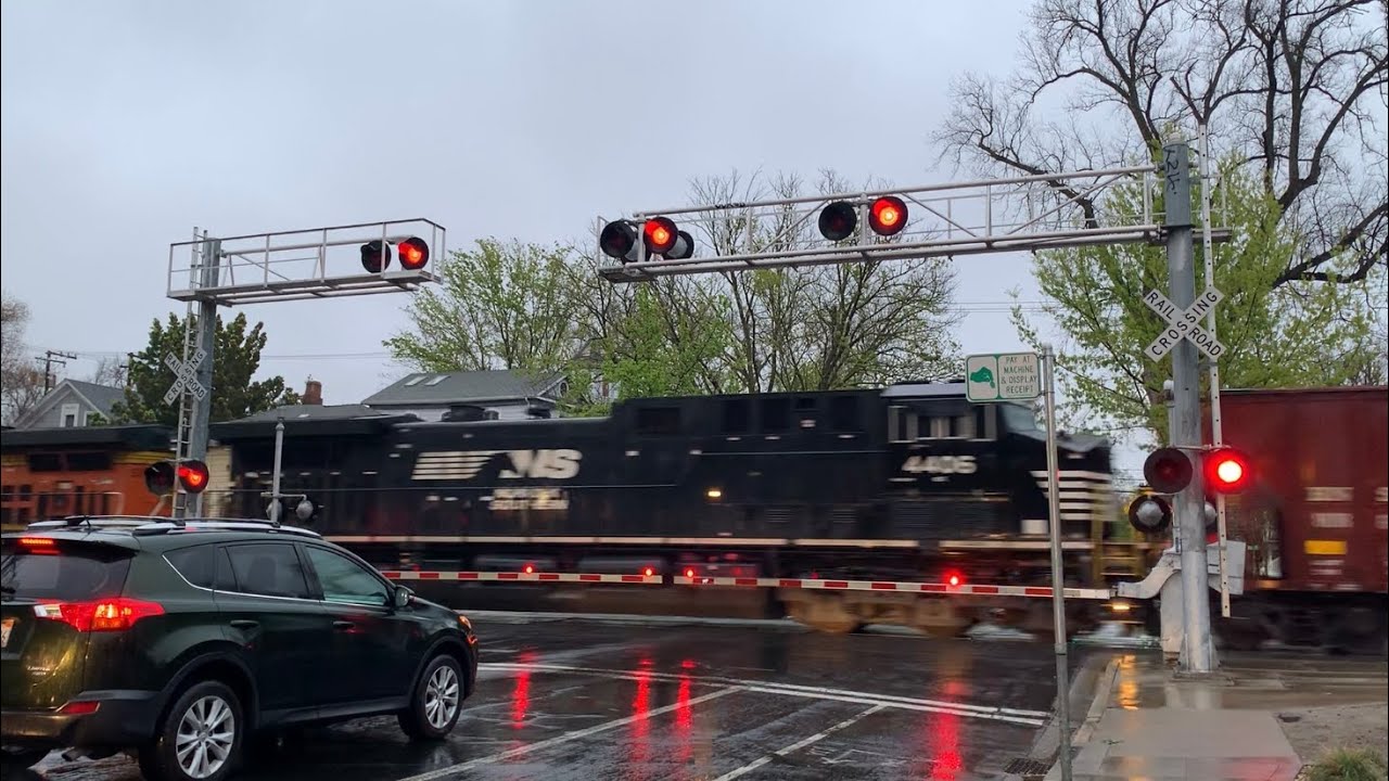 BNSF 5509 Oil Train With 2 NS Units South - N Street Railroad Crossing ...