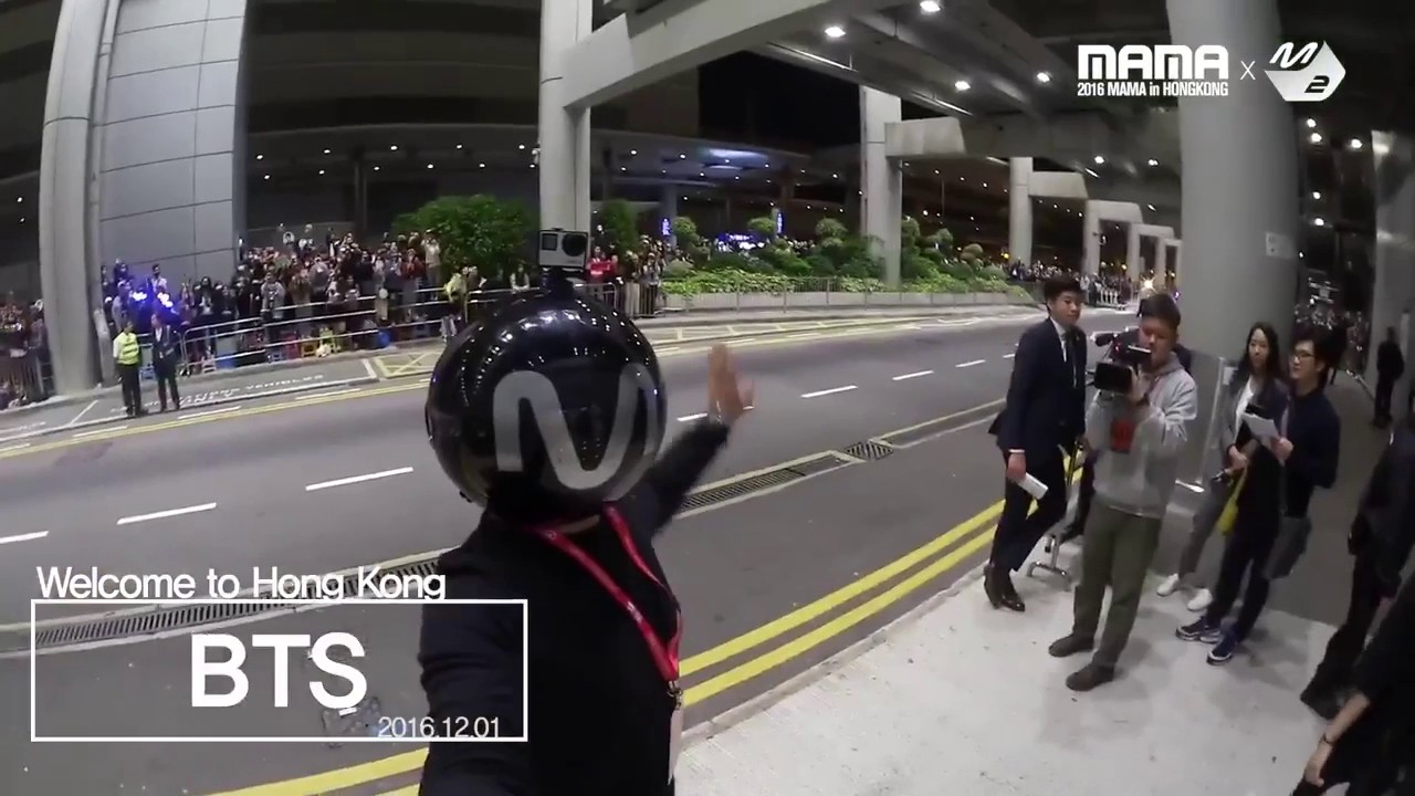 [BTS] BTS arrival in Hong Kong ( MAMA 2016 ) - YouTube