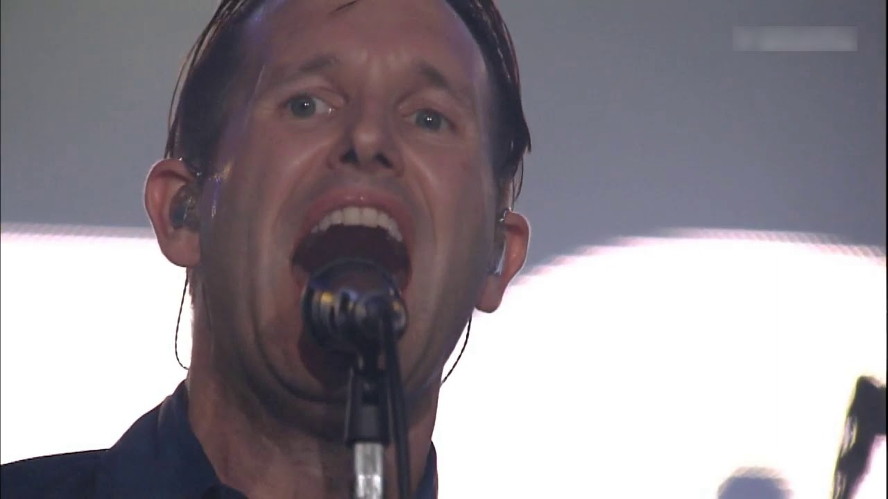 Ash - Live - YouTube