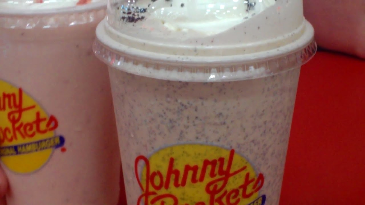 My 2016 Vacation to Mexico - Having a Sundae @ Johnny Rockets - Cancun ...