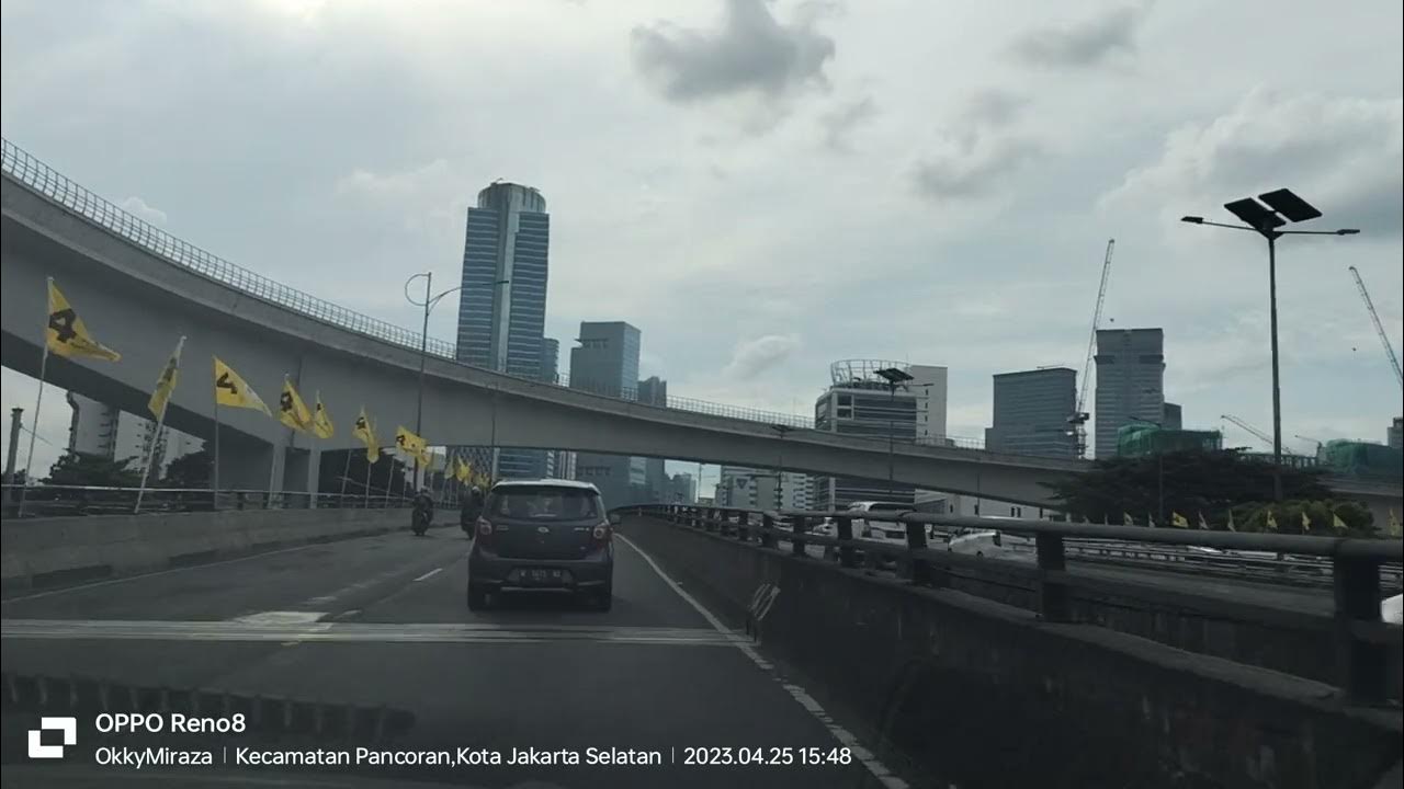 Kondisi lalu lintas di jalan protokol DKI Jakarta, di hari terakhir cuti bersama Lebaran - YouTube