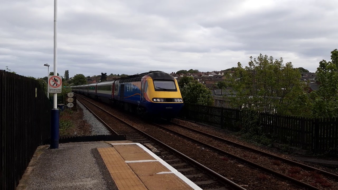 EMR hst passes Chapeltown on 1F44 on the 10-5-2020 - YouTube