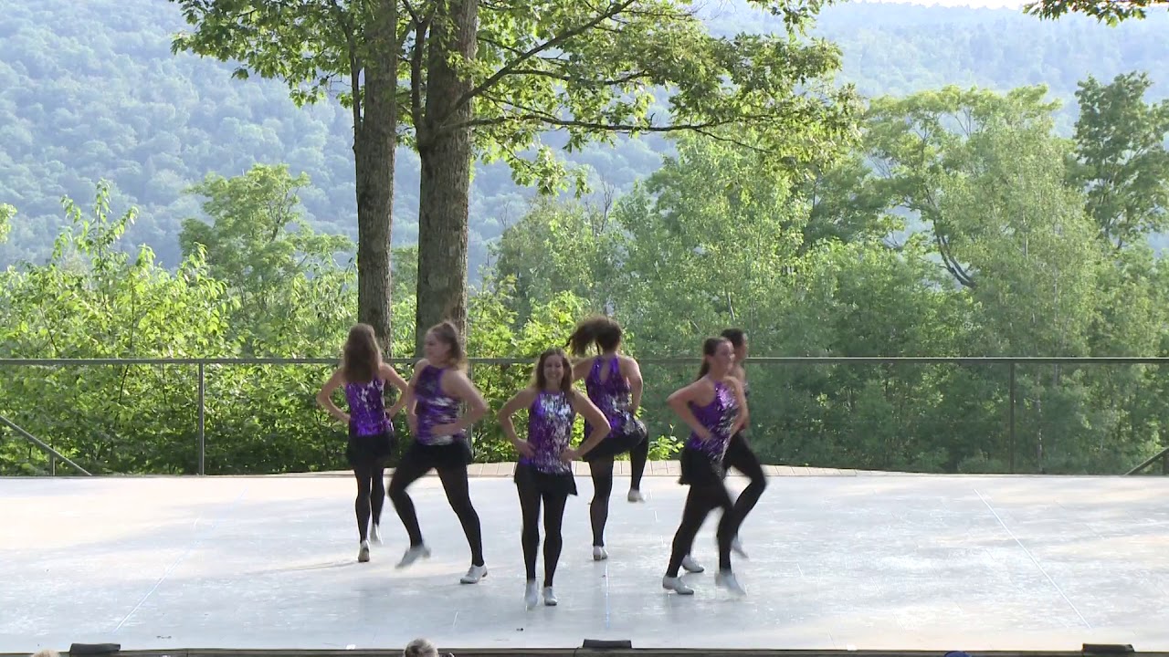 Appalachian Banjo Teelin Irish Dance Company 2019 Jacob's Pillow - YouTube