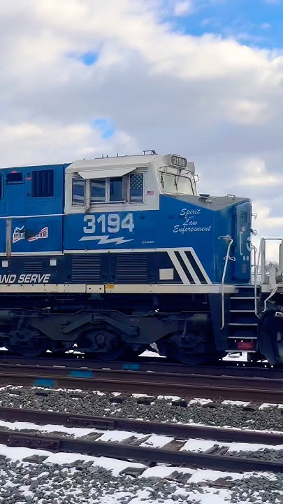 CSX 3194 (Honoring our Law Enforcement trails second on NS 6K4 in Annville, Pa - YouTube