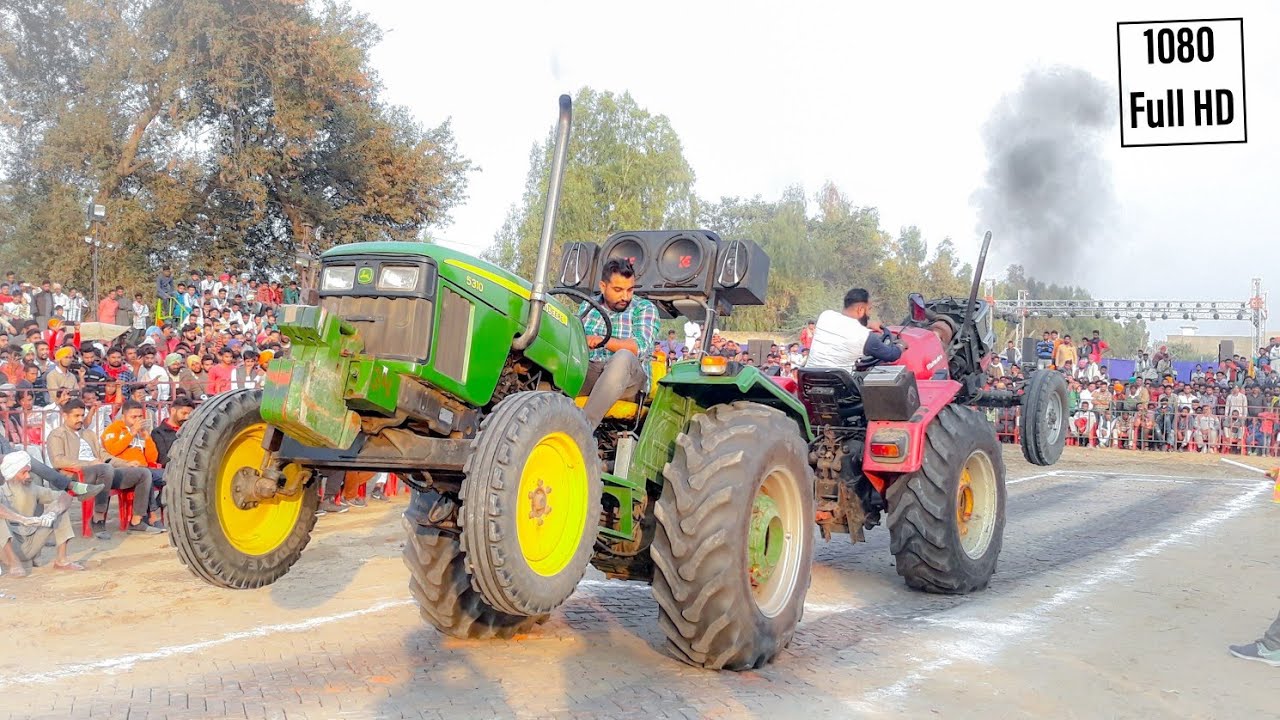 Tractor Tochan Mahindra Arjun 555 vs Johndeere 5310 - YouTube