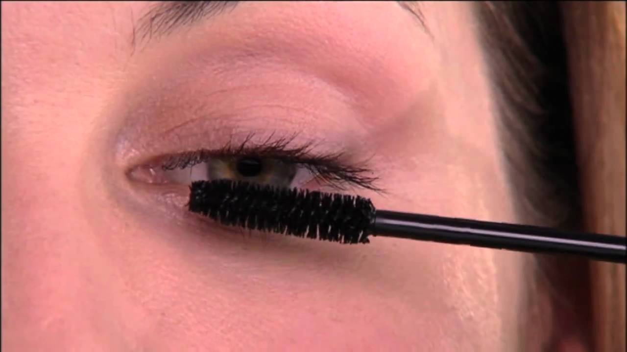 How to use eye lash curlers, makeup tutorial - YouTube