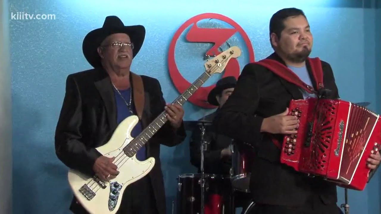 Conjunto Madrigal "Lloraras Lagrimas De Sangre" - YouTube