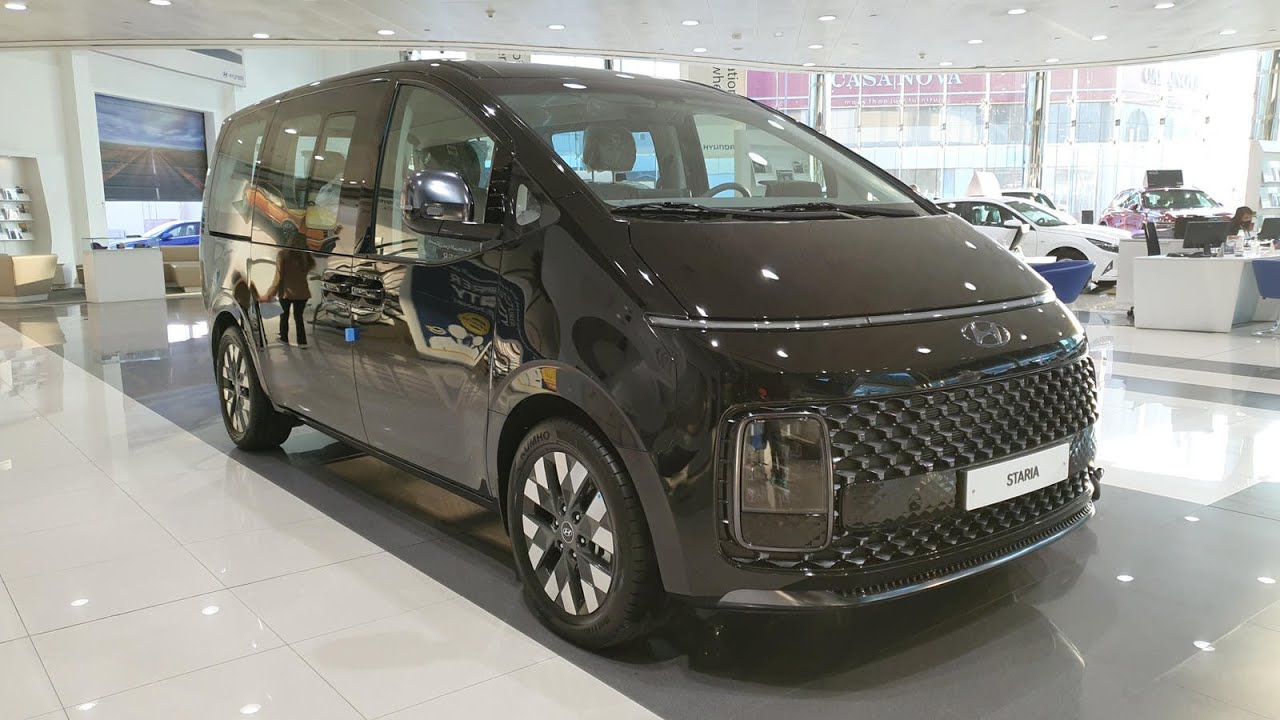 Hyundai Staria amazing van first look review- English - YouTube