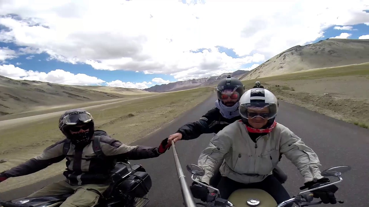 Himalaya ladakh 2016 bullet 500cc - YouTube