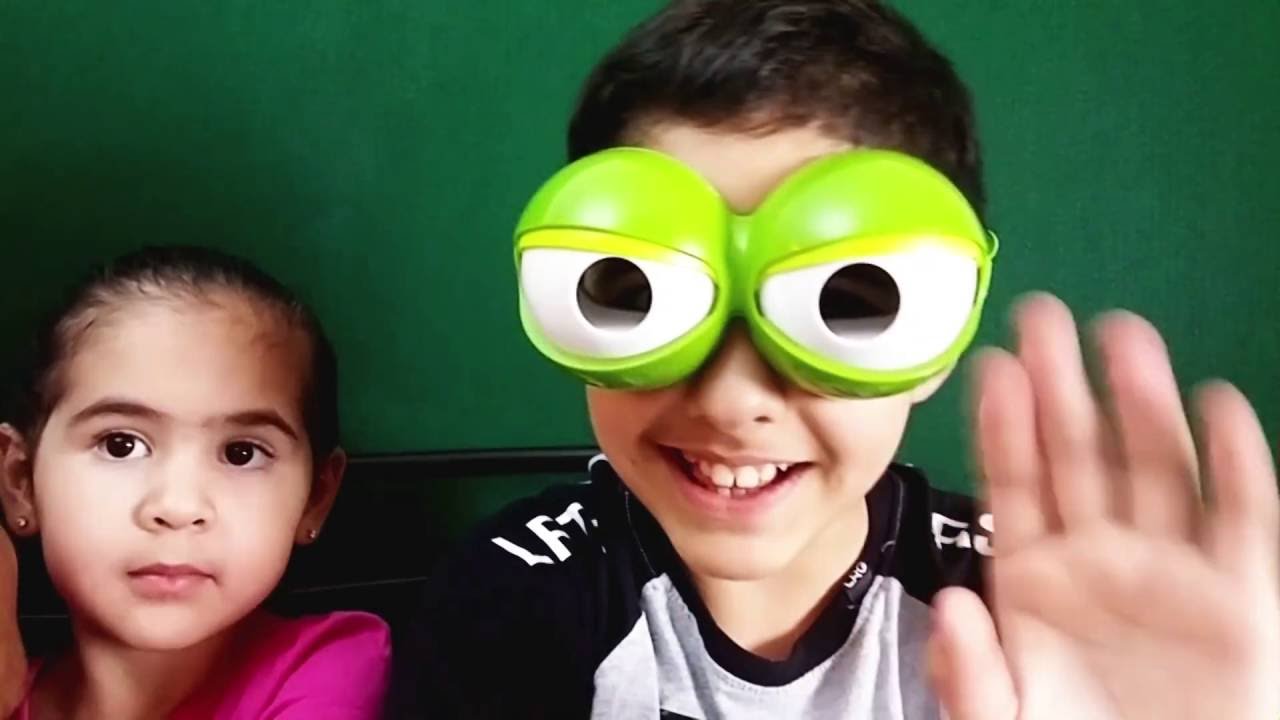 FOOL THE FROG Challenge Put on The Frog Goggles Egg Surprise ...