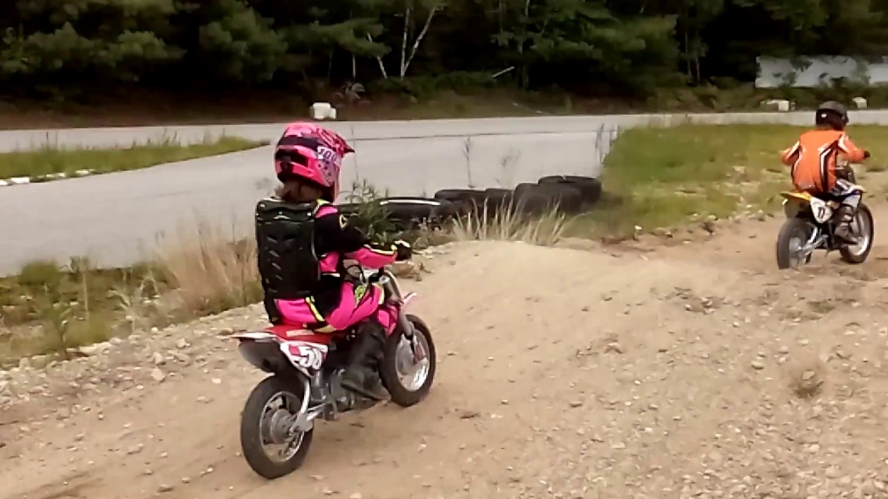 Boxshop Speedway Kids Dirt - YouTube