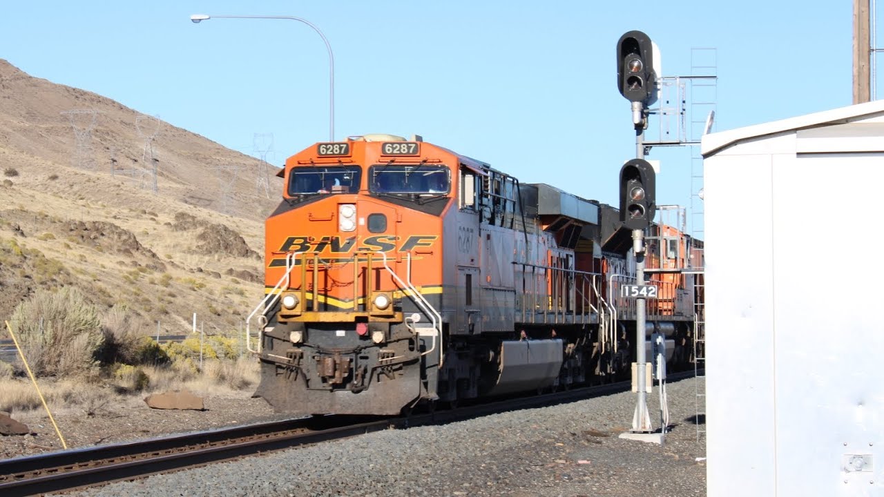 BNSF 6287 Leads a 50 MPH Grain Train on the Fallbridge Subdivision - YouTube