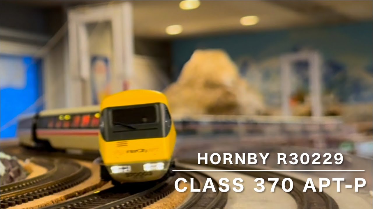 HORNBY Class 370 Advanced Passenger Train, R30229 (2023 tooling) - YouTube