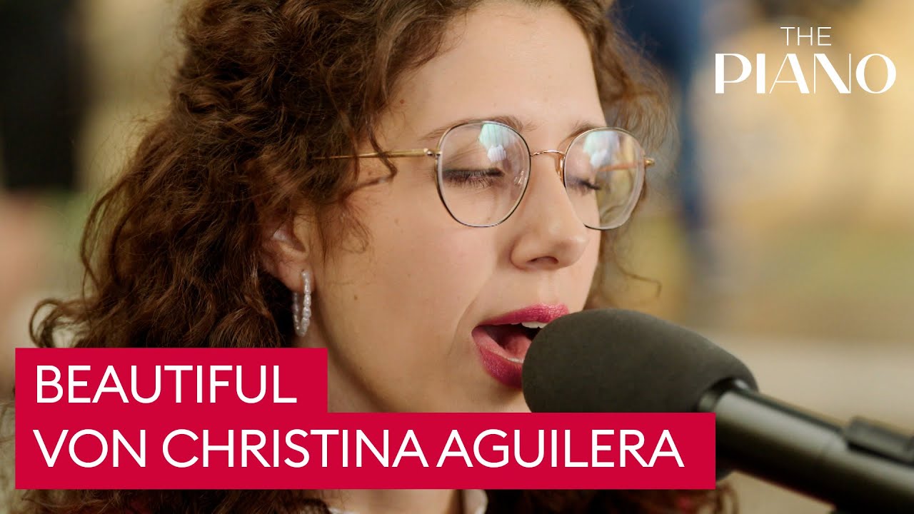 Janine: Beautiful (Christina Aguilera) | The Piano | VOX - YouTube