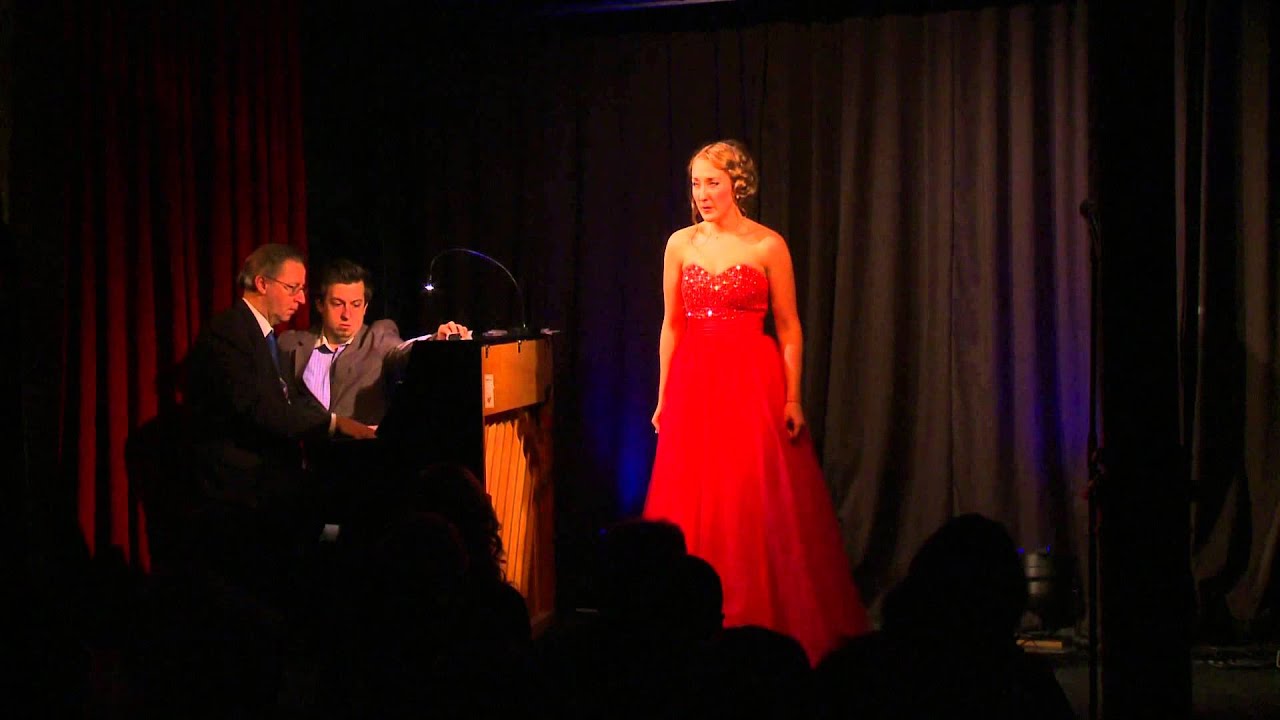 Kara Bishop - AH NON CREDEA LA SONNAMBULA von Vincenzo Bellini - YouTube