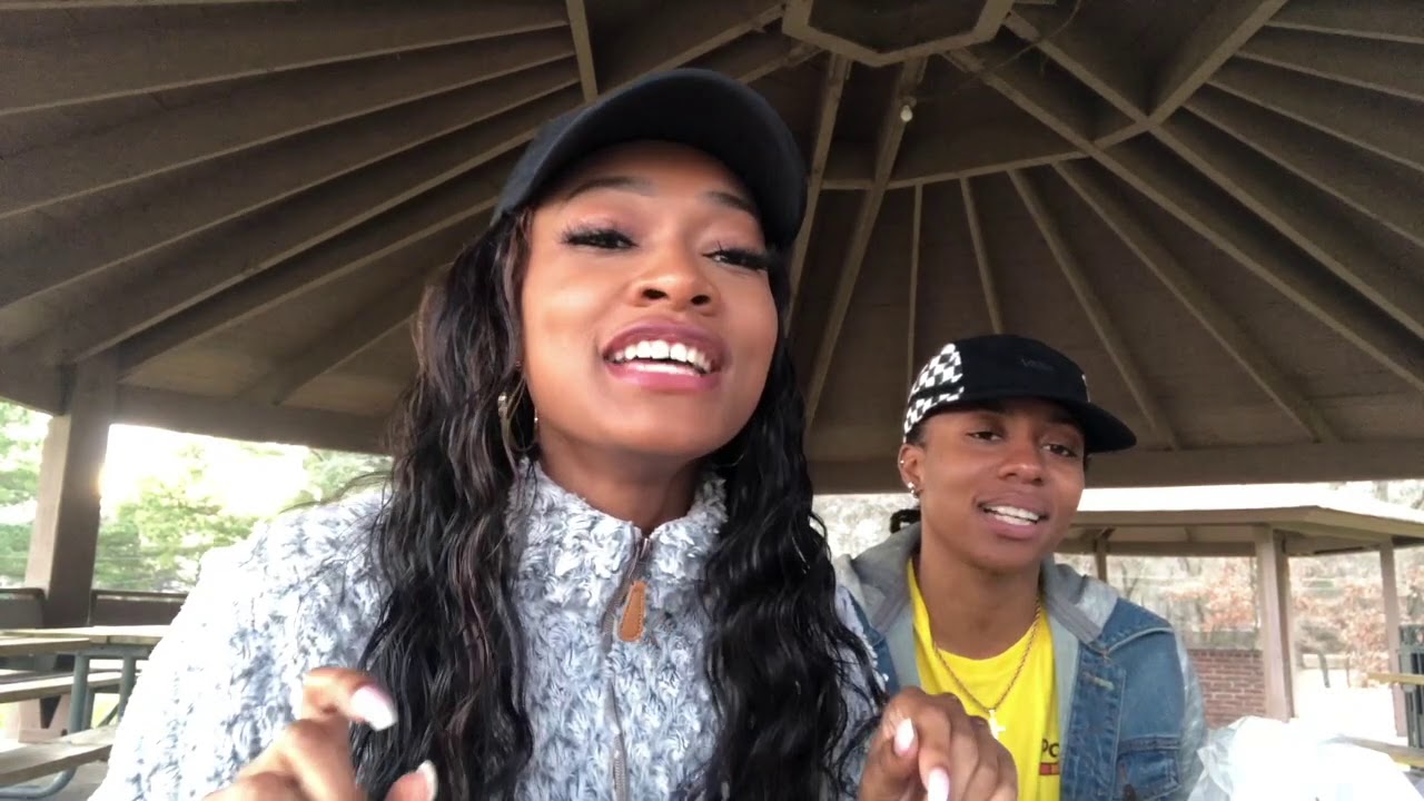 How We Met Lesbiancouple Youtube