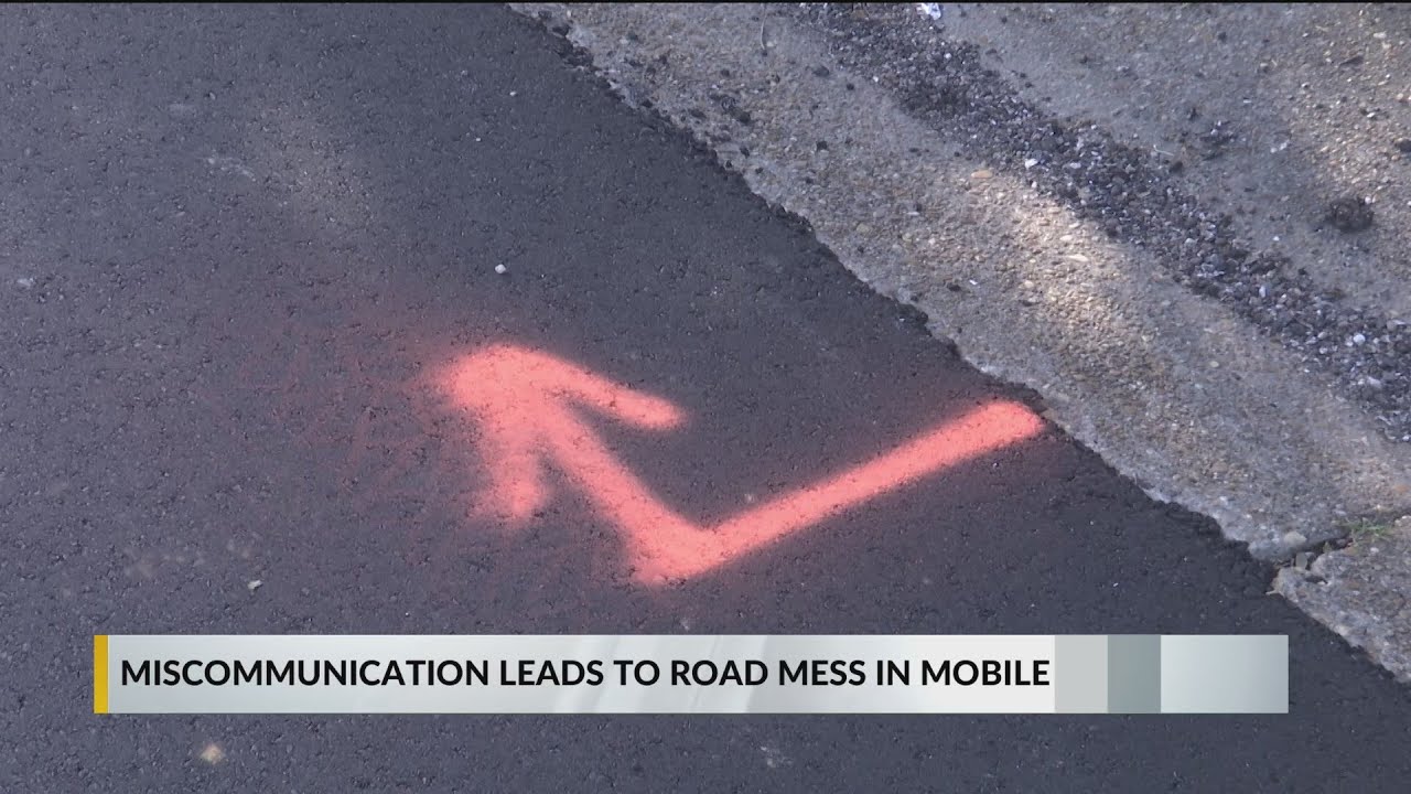 Miscommunication leads to road mess in Mobile - YouTube