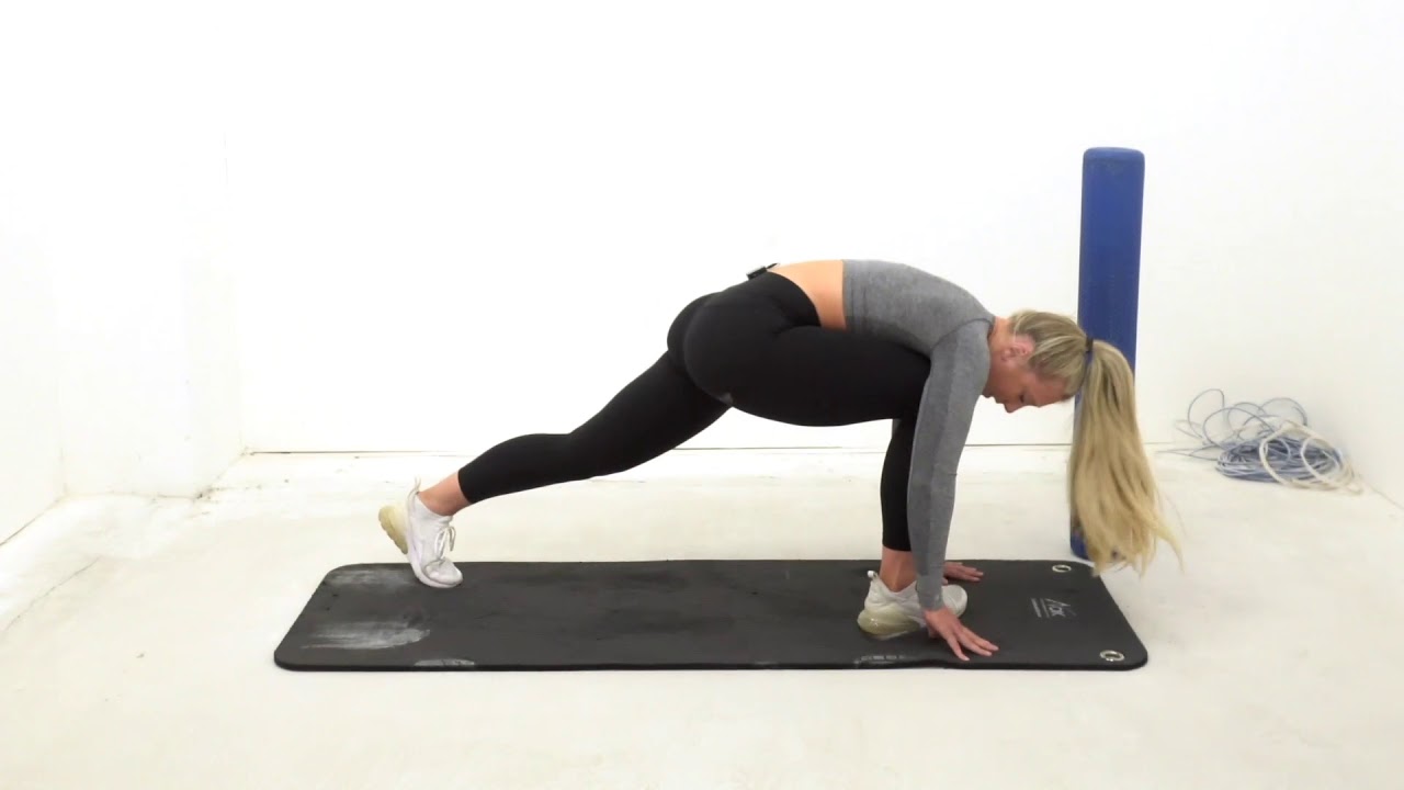 Stylerunner Health Club presents 10 Minute Mobility Flow with Kayla Lee ...