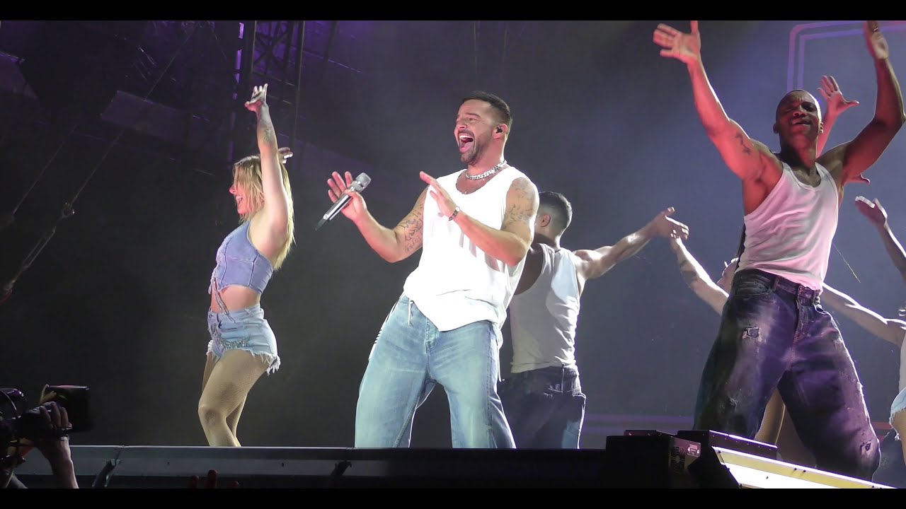 Ricky Martin koncert - 3/3 - Budapest 4k Hősök tere 2024 😍🌈 Vente Pa ...