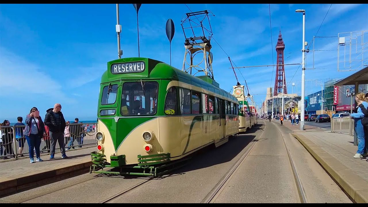 Blackpool Coronation Heritage Tram Parade 🤴🚃🚋🚃 - YouTube