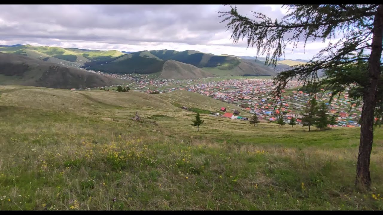 Безлюдные улочки Монголии, пару колоритных мест и летние домики на ...