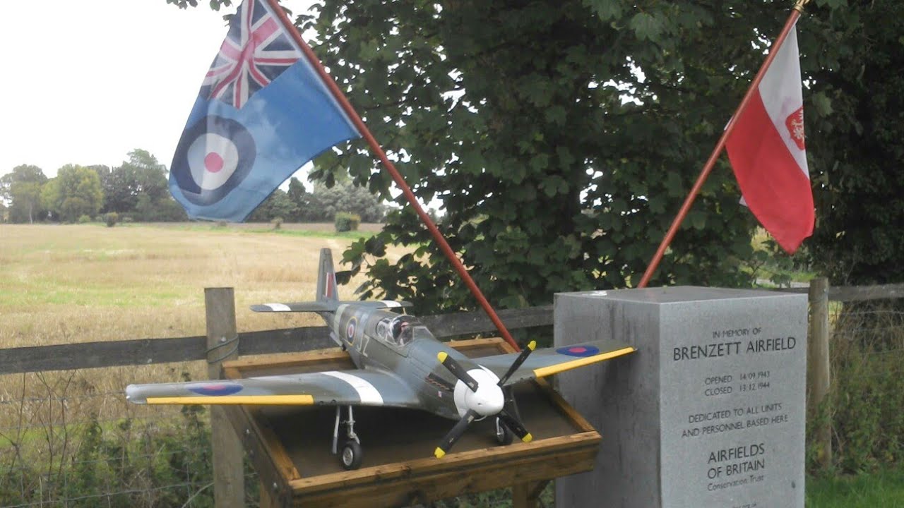 Wing cdr 'Jan Zumbach' Polish RAF 315sq Mustang iii - YouTube