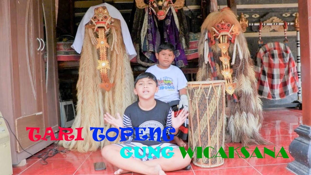 Tari Topeng Bali, Cucu Dari Maestro Penari Topeng Carangsari - YouTube