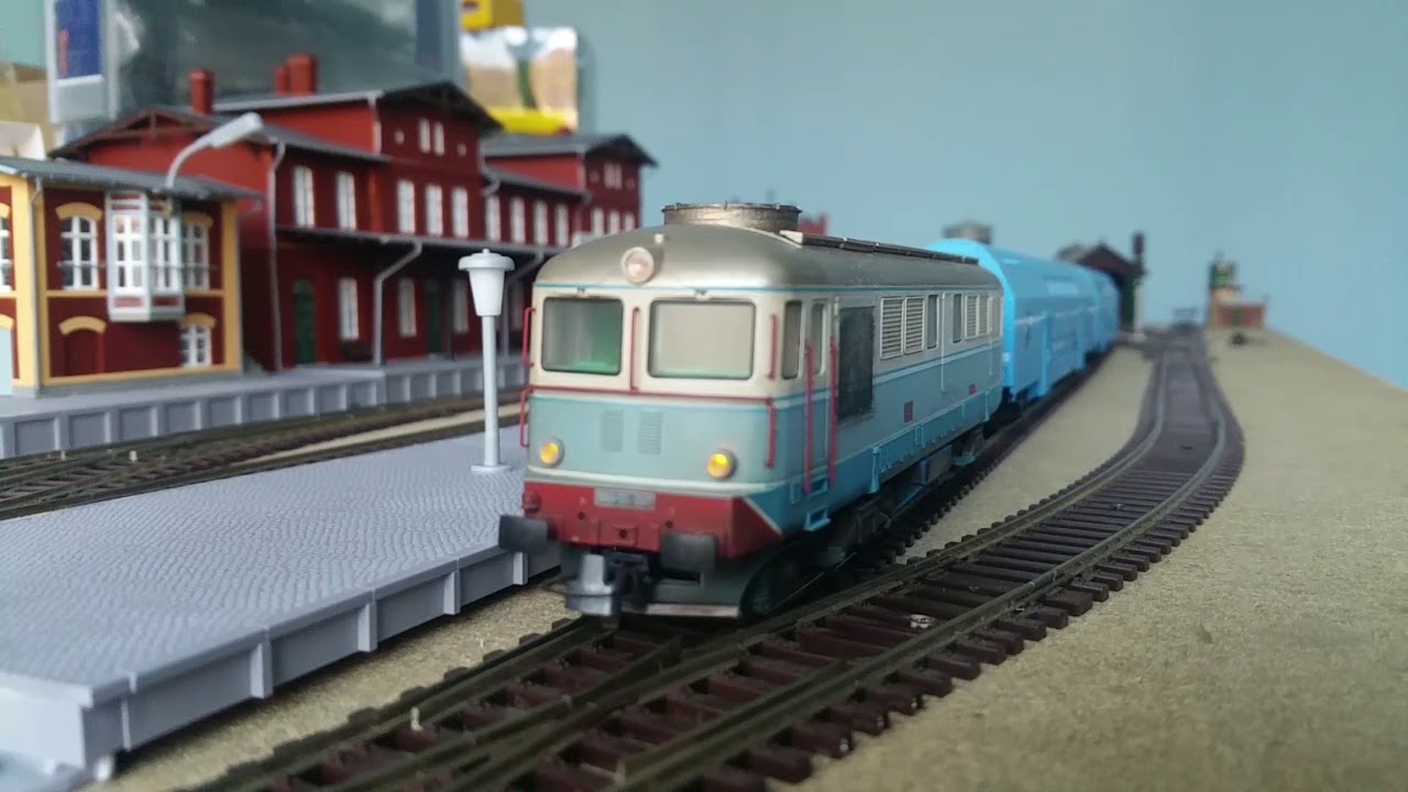 Locomotiva 060 DA - tren calatori - YouTube