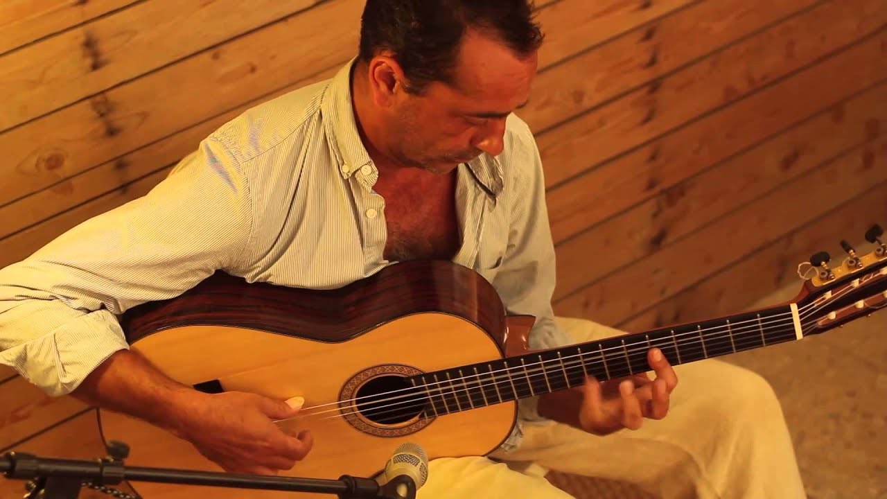 Jose Antonio Carillo "El Fyty" playing his Eitan Bartal Guitar - YouTube