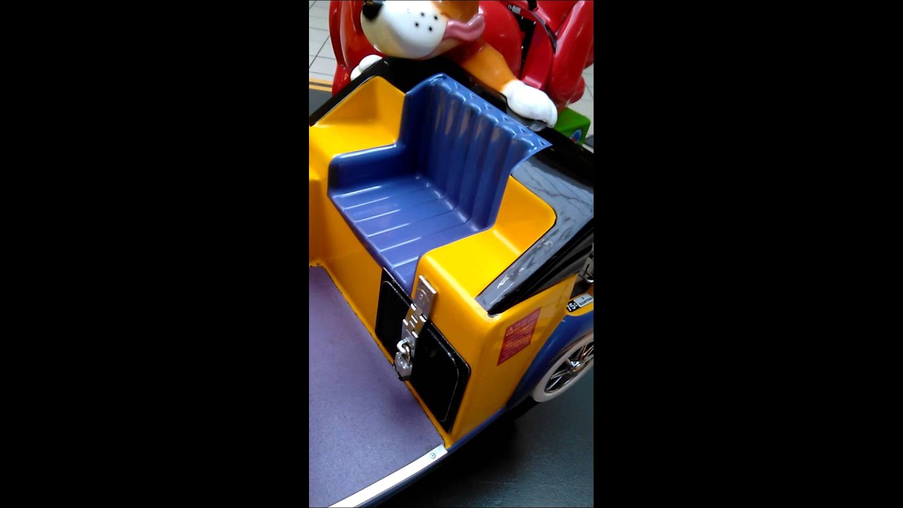 The Laughing, Haunted Mall Rides - YouTube