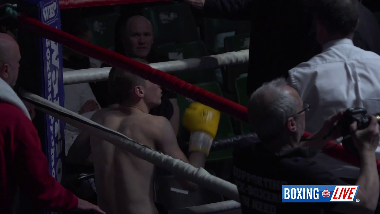06 Lance Cooksey V Aleksandrs Birkenbergs - York Hall - 06/04/2019 ...
