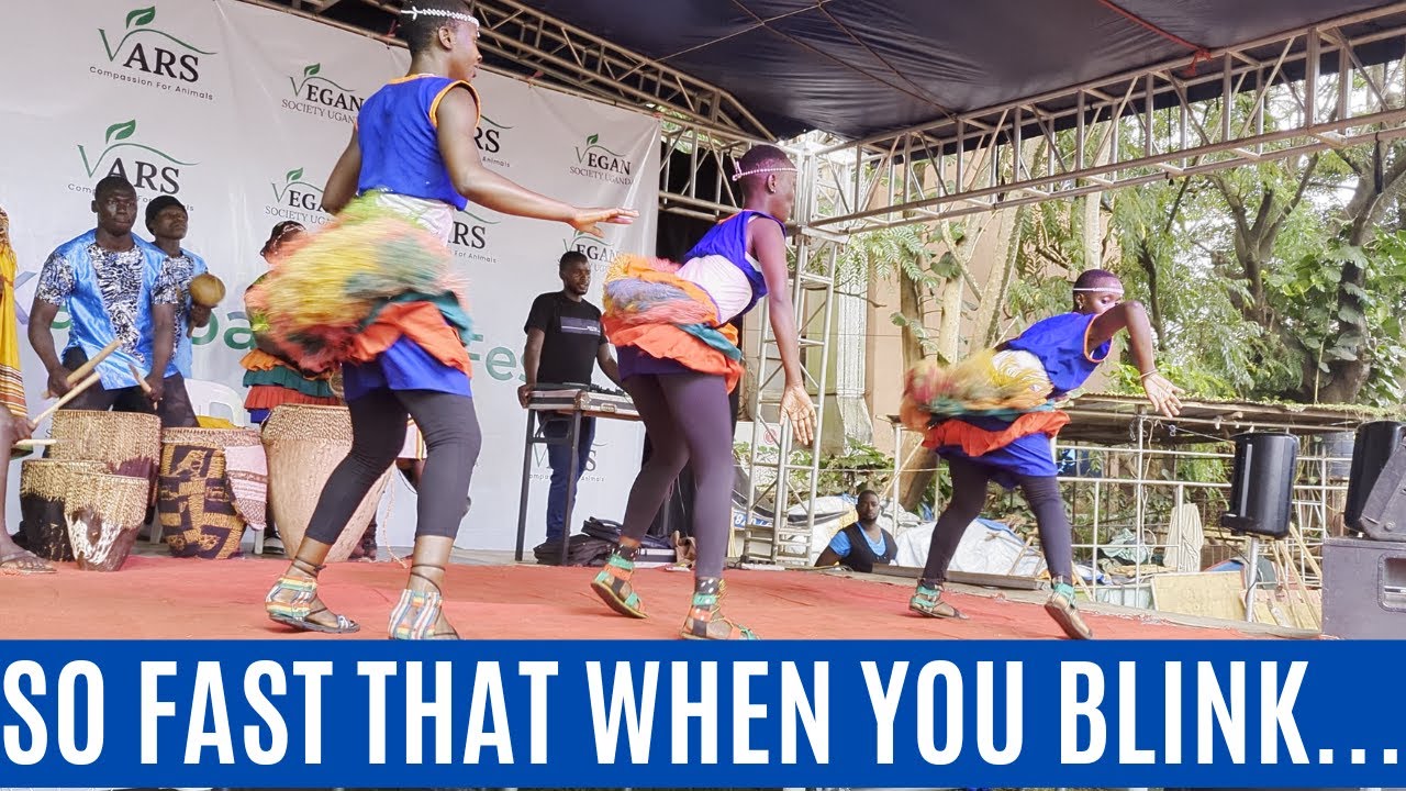 CFTF: The Most Exciting Waist-Shaking African Dance. - YouTube