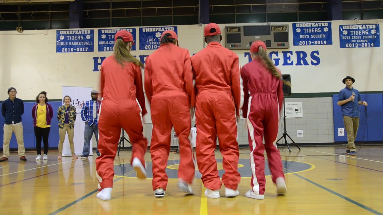 Funkateer Strutters Performance (Urban Artistry) - YouTube