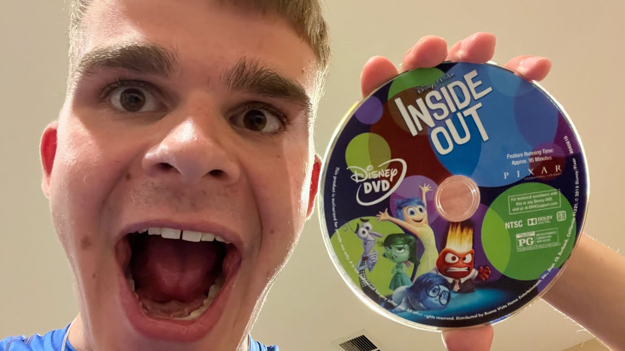 I listened to my first DVD commentary! - YouTube