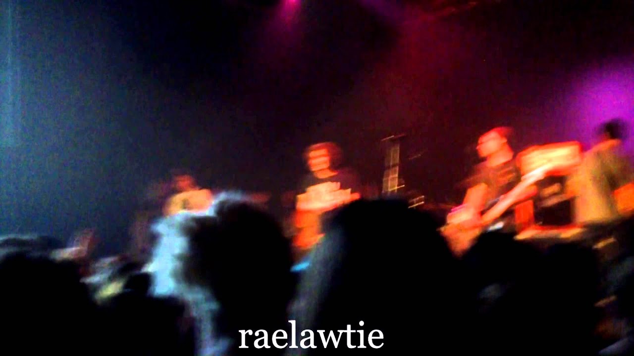 Real Friends - Lost Boy - Slam Dunk Festival North 24/05/14 - YouTube