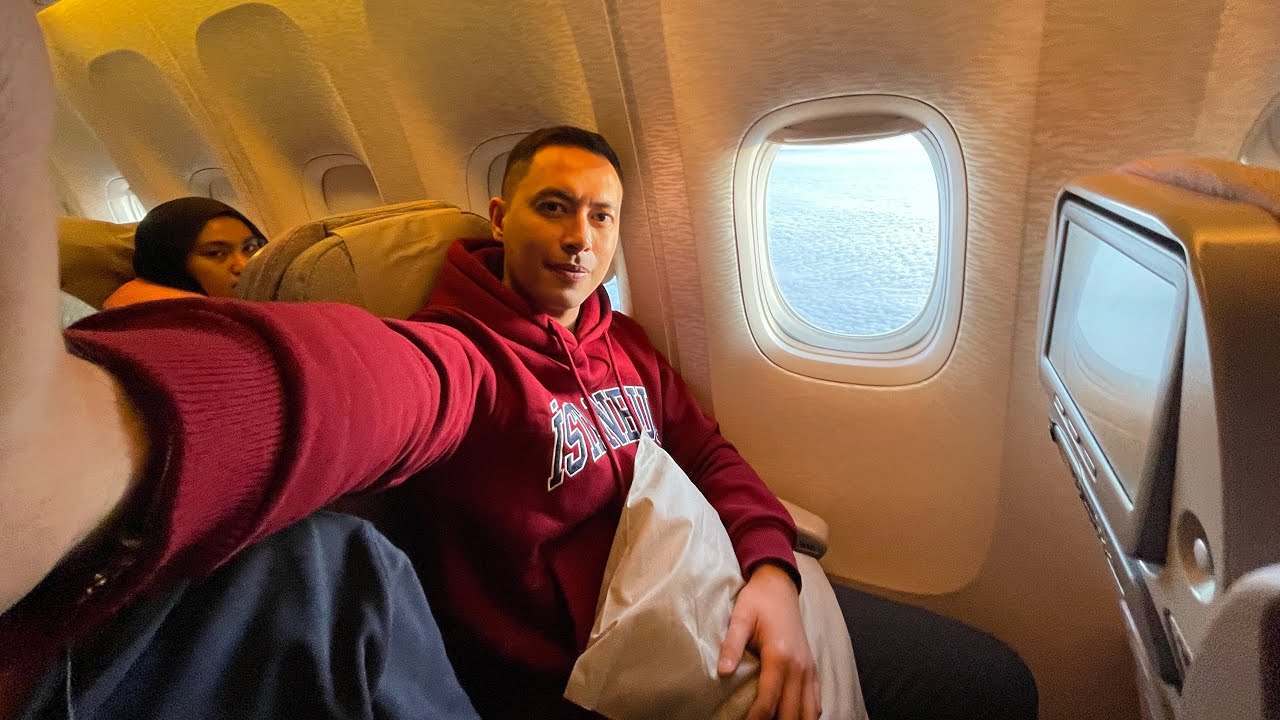 Emirates EK347 | B777-300 | KUL-DXB - YouTube