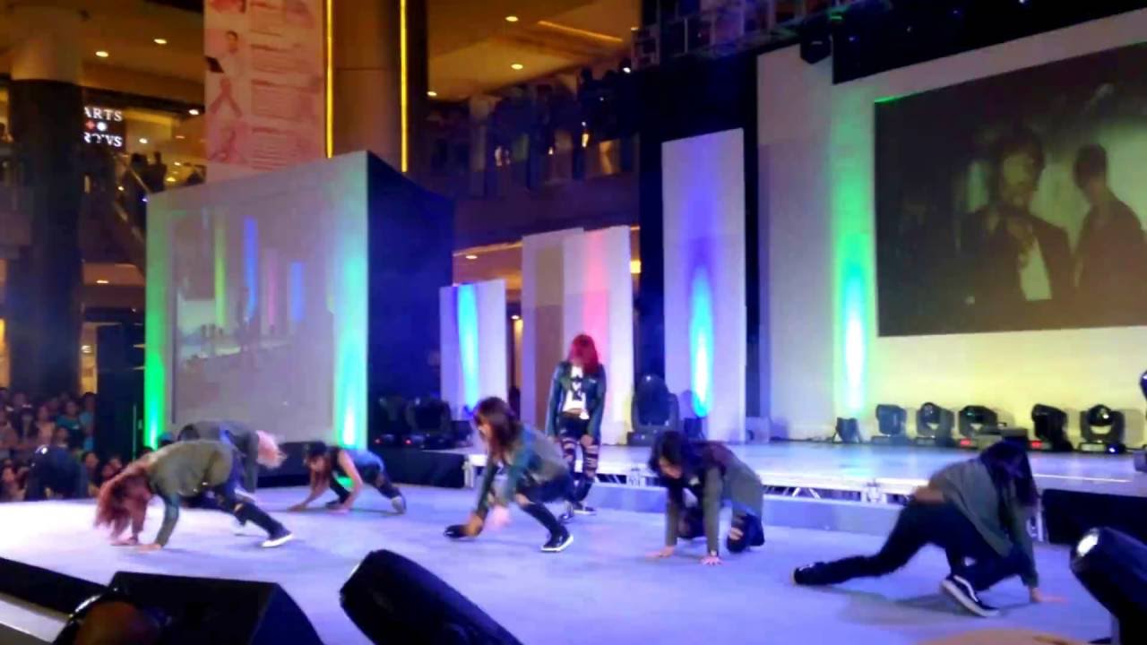 BTS 방탄소년단 Danger - MERGE - YouTube