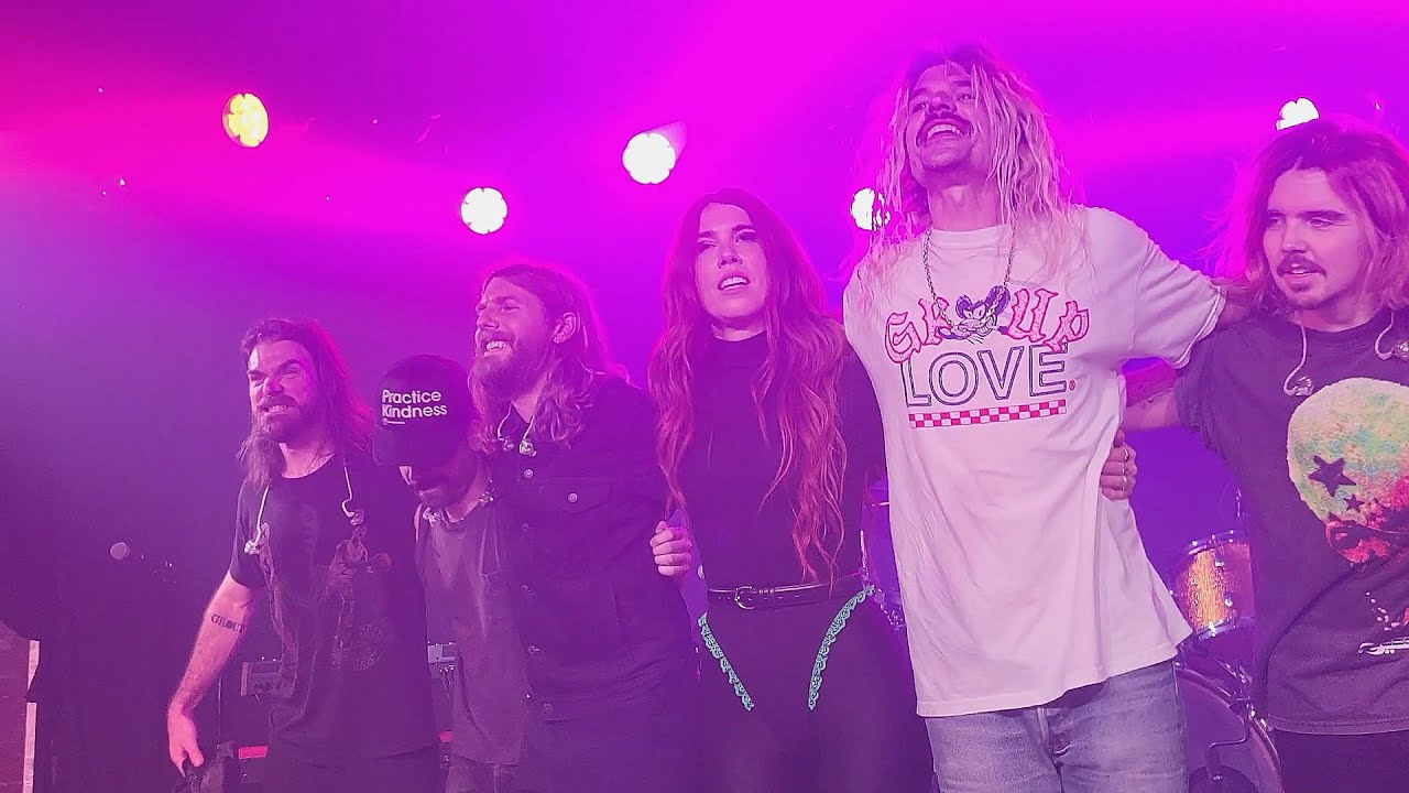 GROUPLOVE - COLOURS - YouTube