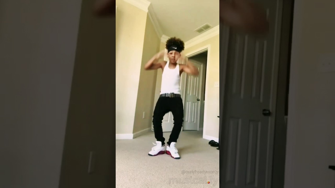 Curly head monty - YouTube