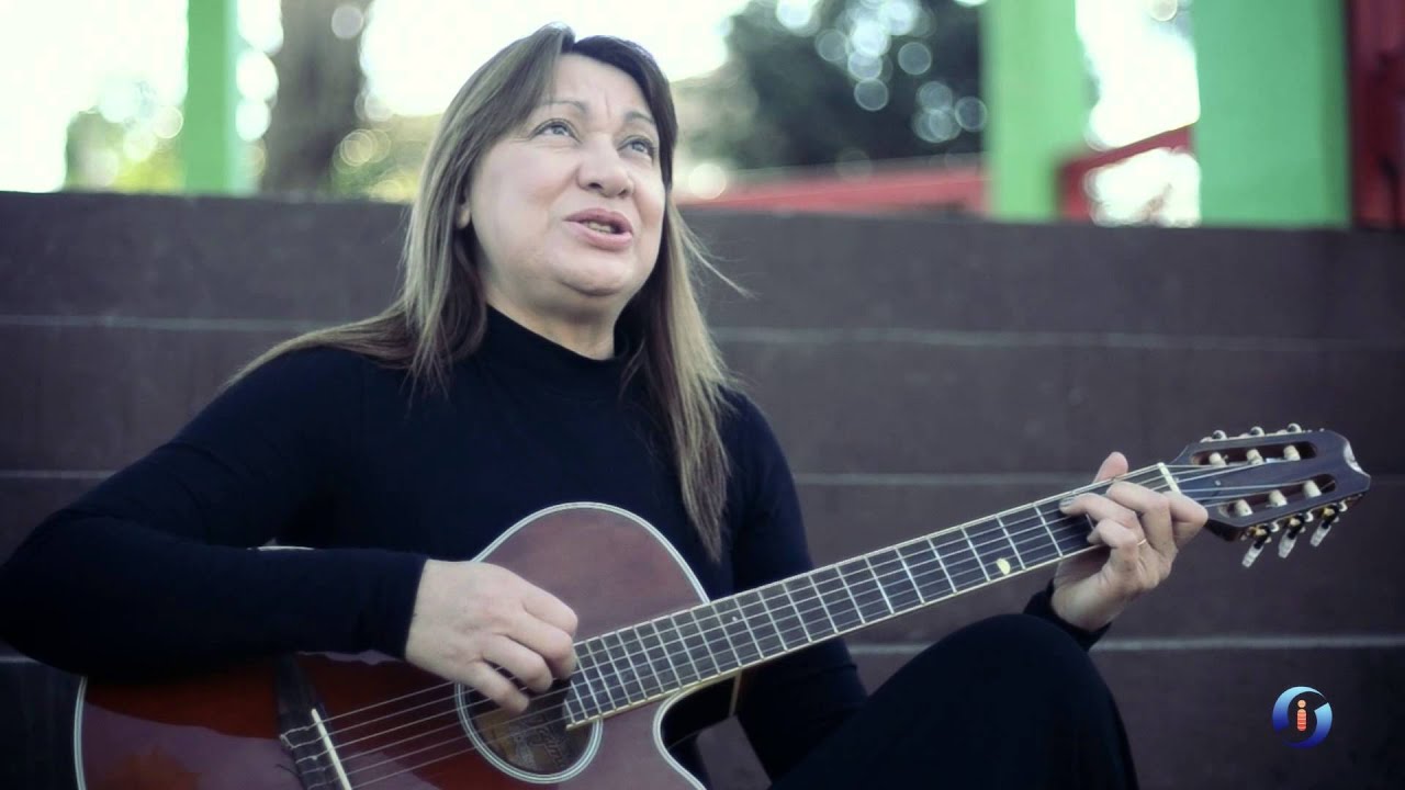 Cantora Nilceia Moraes - YouTube