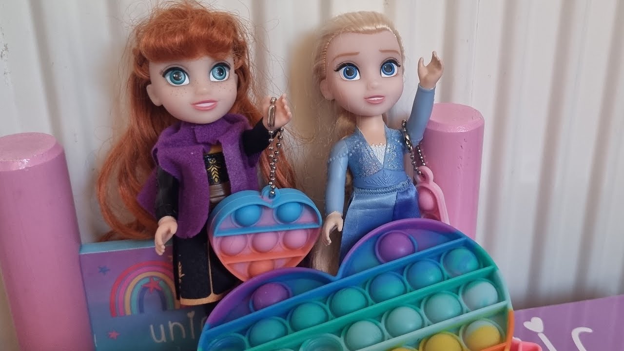 Elsie and Annie play with poppets | #dolls.# kids #play with Elsie ...