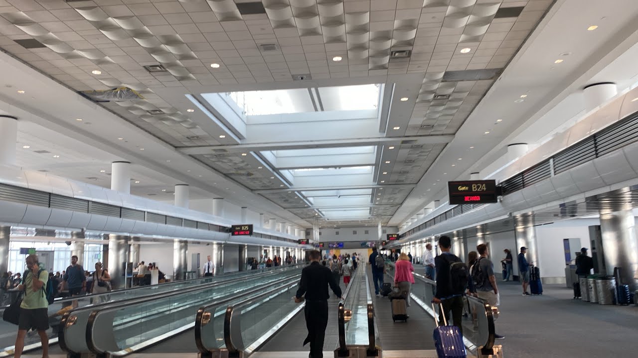 Denver International Airport Concourse B Gates Walkthrough (DEN) - YouTube