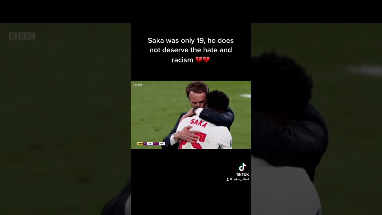Bukayo Saka crying after penalty miss in Euro 2020 - YouTube