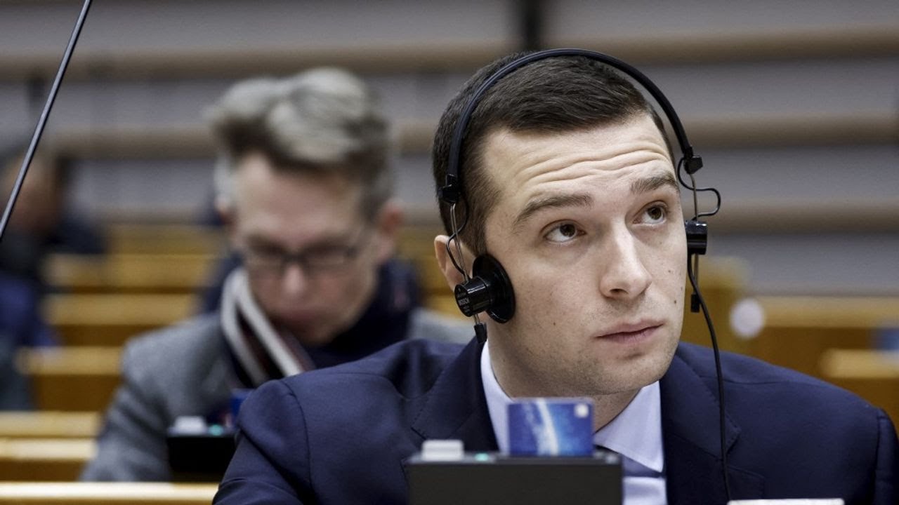 Jordan Bardella face aux “fins de mois difficiles” ses confidences sur ...