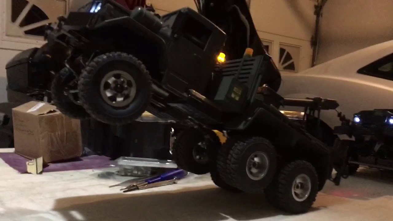 Heavy Recovery military wrecker - YouTube