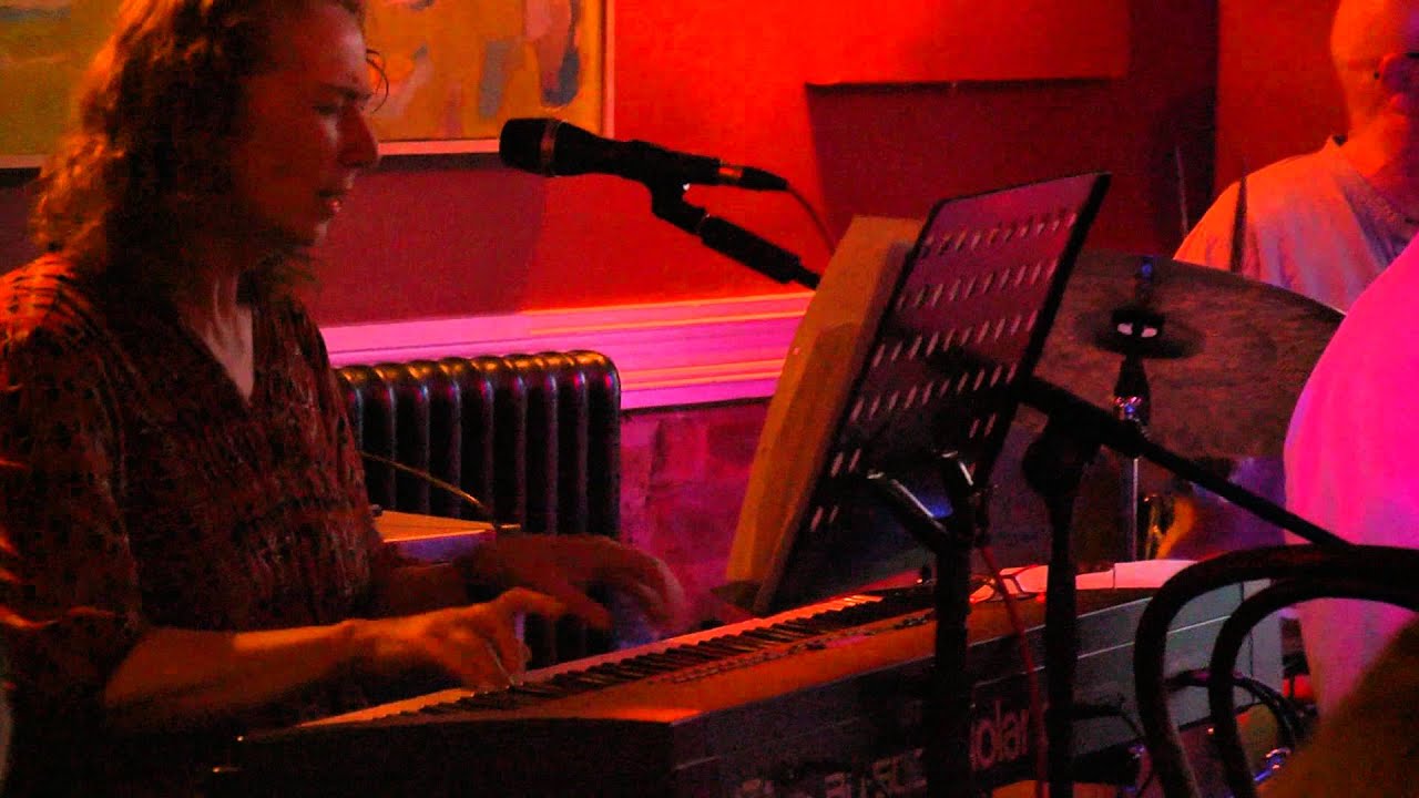 The Frances Knight Trio with Tony Coe - A Foggy Day In London Town ...