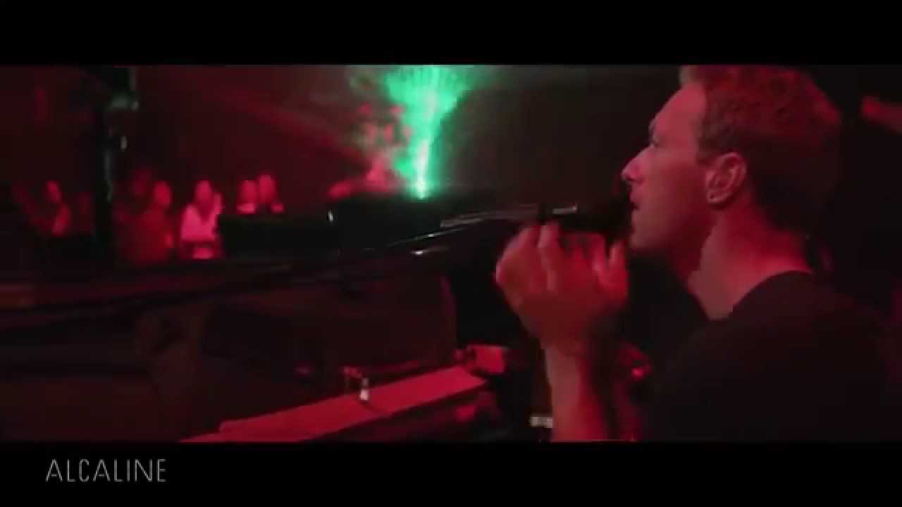 Coldplay Clocks Live 2014 Ghost Stories - YouTube