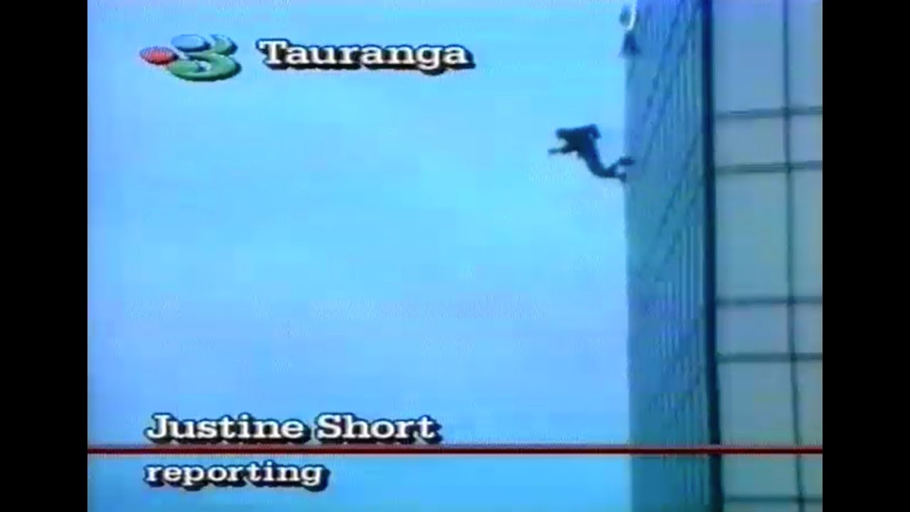 High Fall Stunt Show New Zealand (1994) - YouTube
