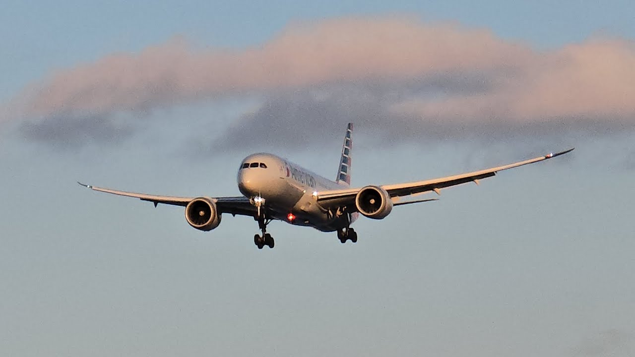 *BEAUTIFUL* Sunset Plane Spotting at Philadelphia Airport PHL - YouTube